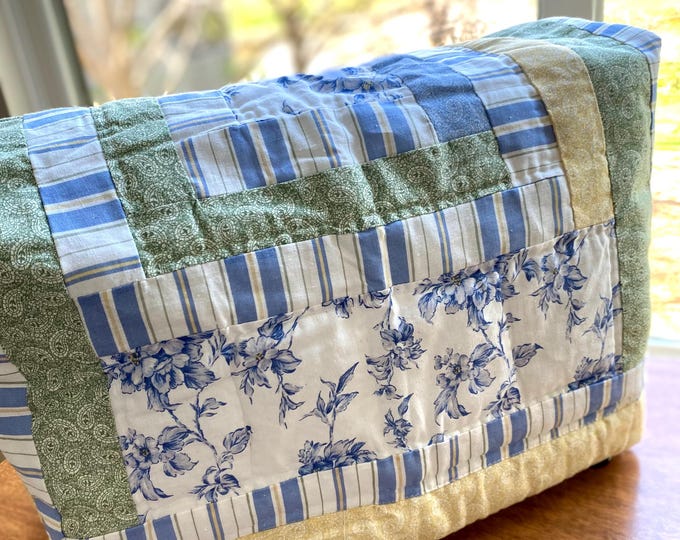 Quilted Sewing Machine Cover, Pastel Floral Dust Cover, Patchwork Hand ...