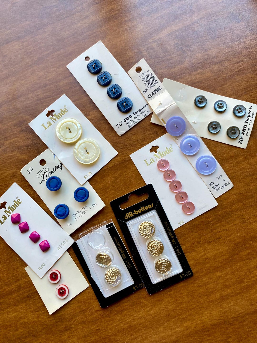 Vintage Buttons Lot, La Mode Buttons, Sewing Material, Vintage Lover ...