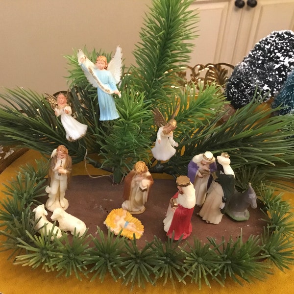 Plastic Nativity - Etsy