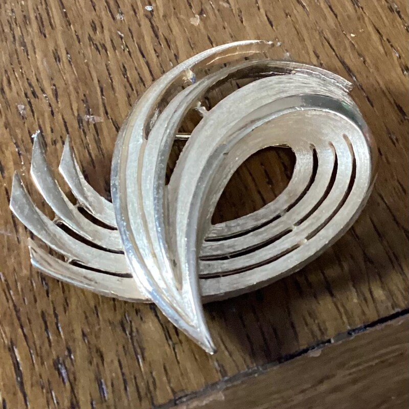 Trifari Brooch - Etsy - Page 11