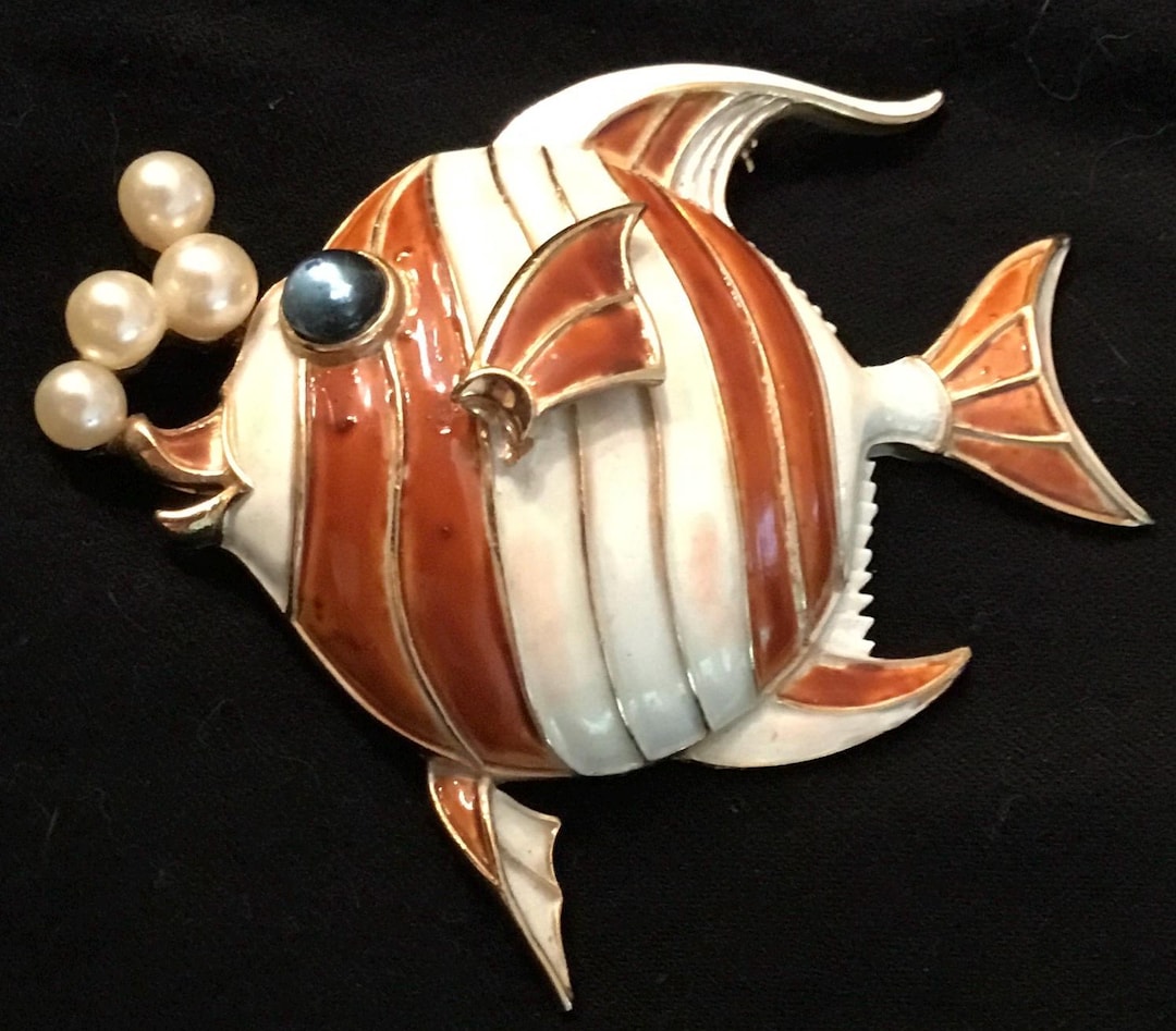 Rare Crown Trifari Enameled Fish Brooch - Gold Tone Striped Fish With ...