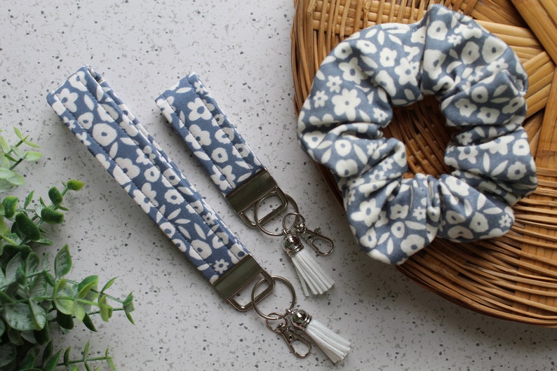 Blue Flower Field Key Fob Wristlet / Fabric Key Fob / Gift for Her ...