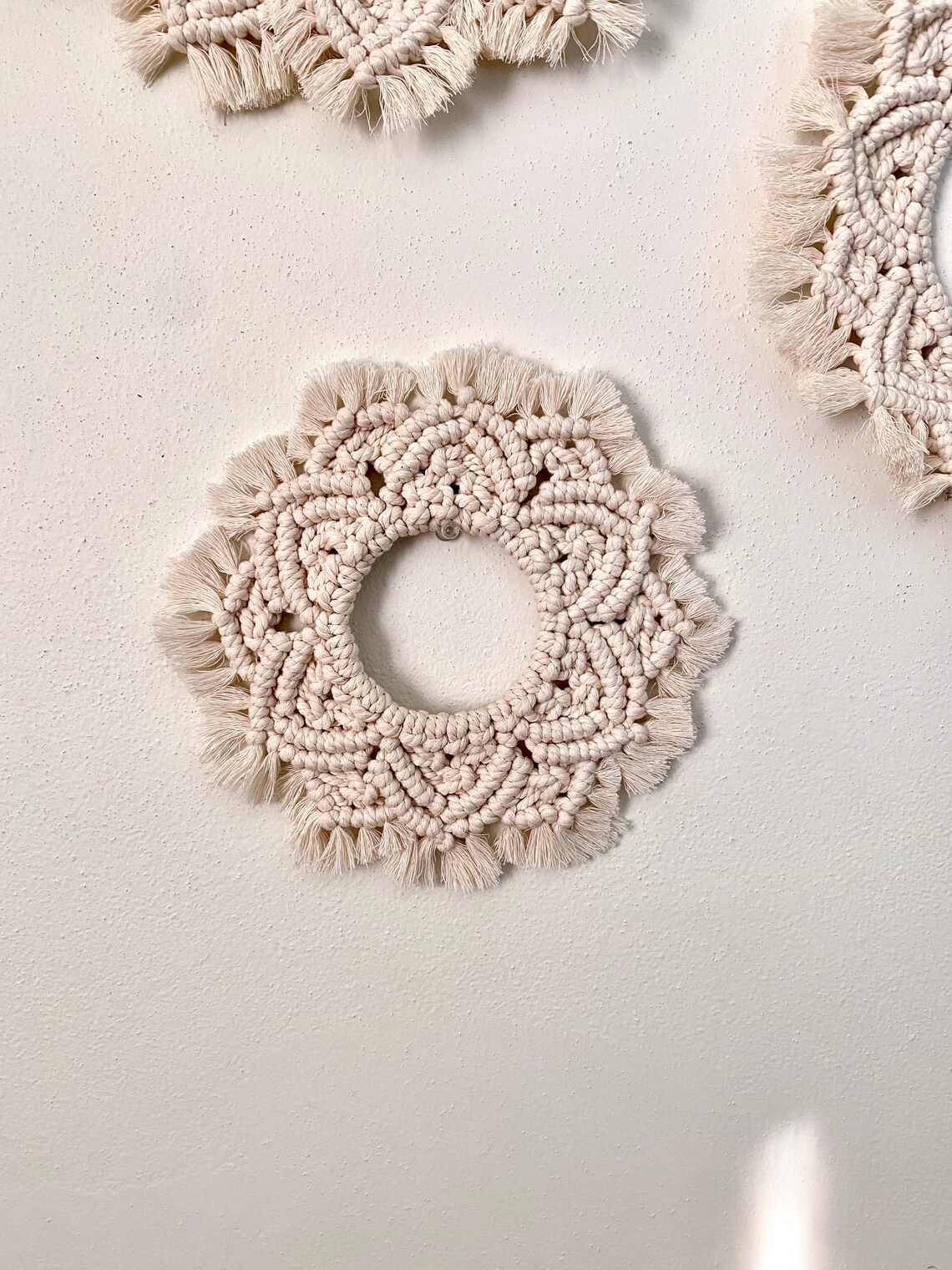 Macramé mandala wall art / small medium large circle macrame | Etsy