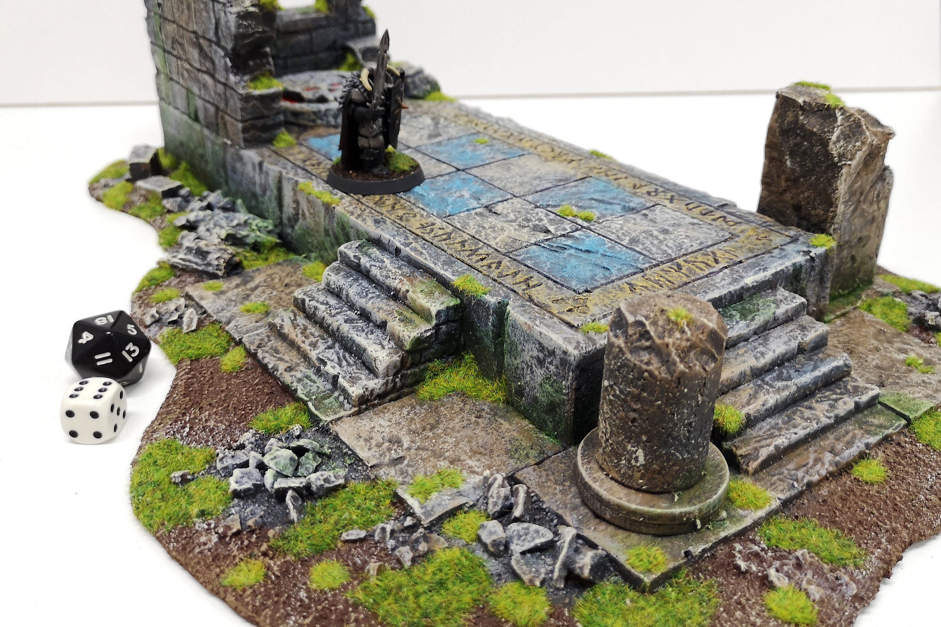 Crumbling Temple ruins painted flocked wargaming terrain | Etsy