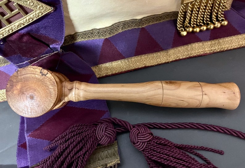 WOODEN MASONIC GAVEL With Hand-made Square & Compasses 8 1/2 Inches ...