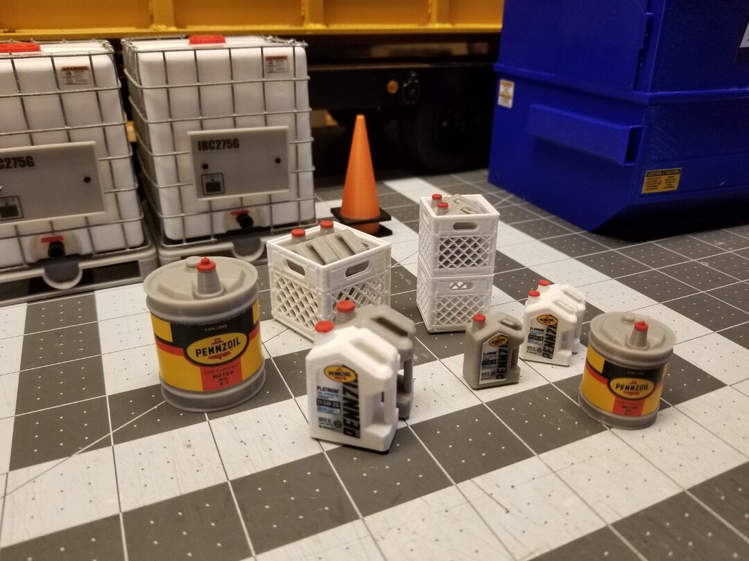 Miniature Oil Cans and Jugs for RC Construction and Dioramas 1/6, 1/10 ...