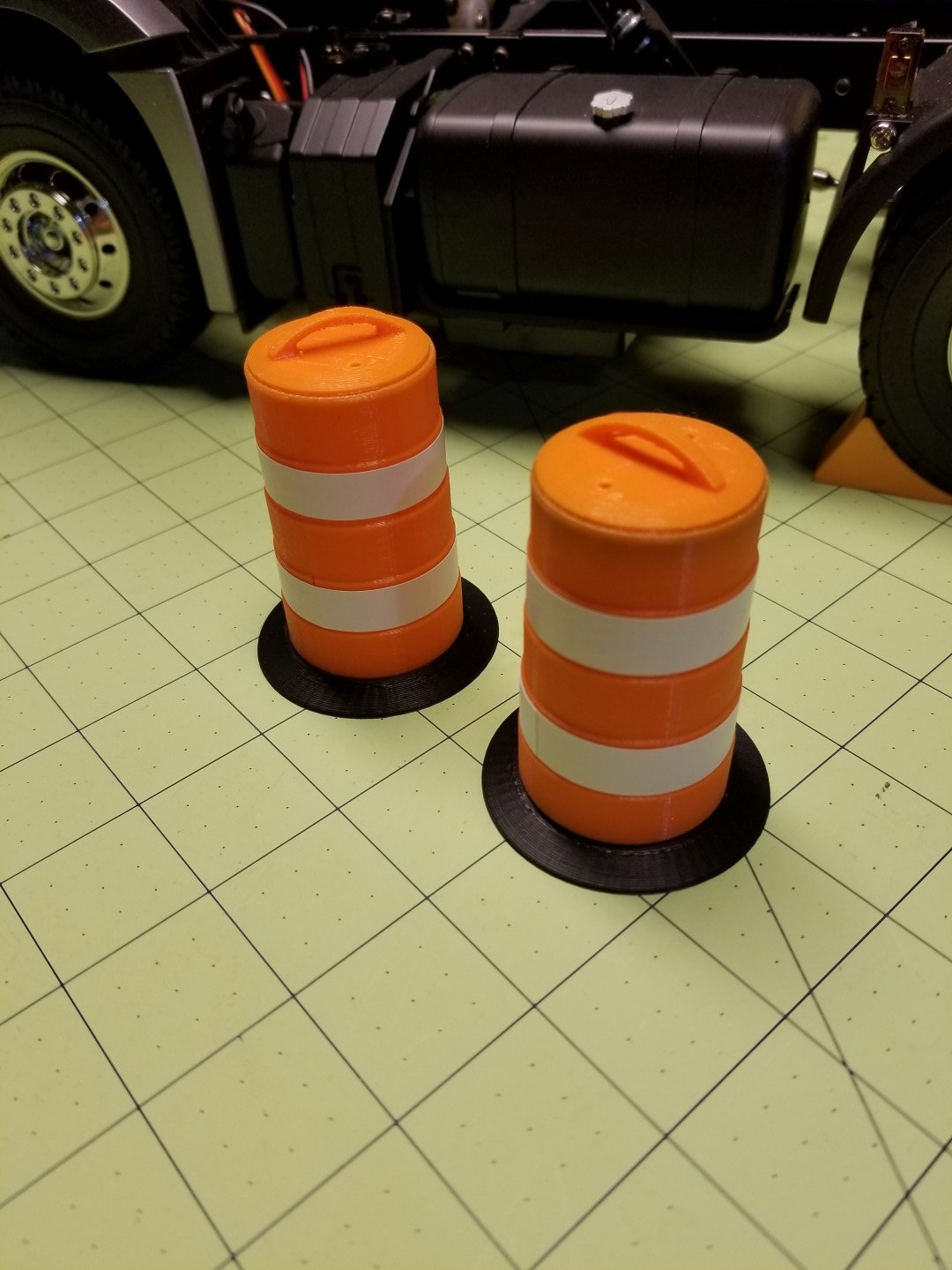 1/14 Scale Safety Barrels, Set of 4 - Etsy