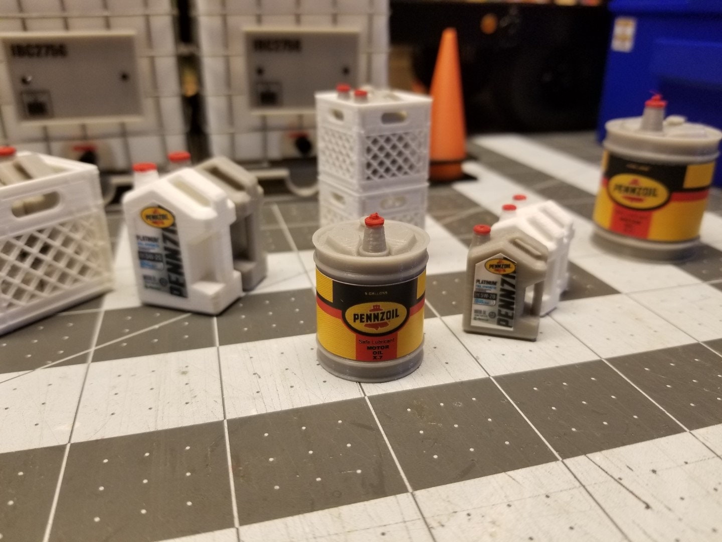 Miniature Oil Cans and Jugs for RC Construction and Dioramas - Etsy