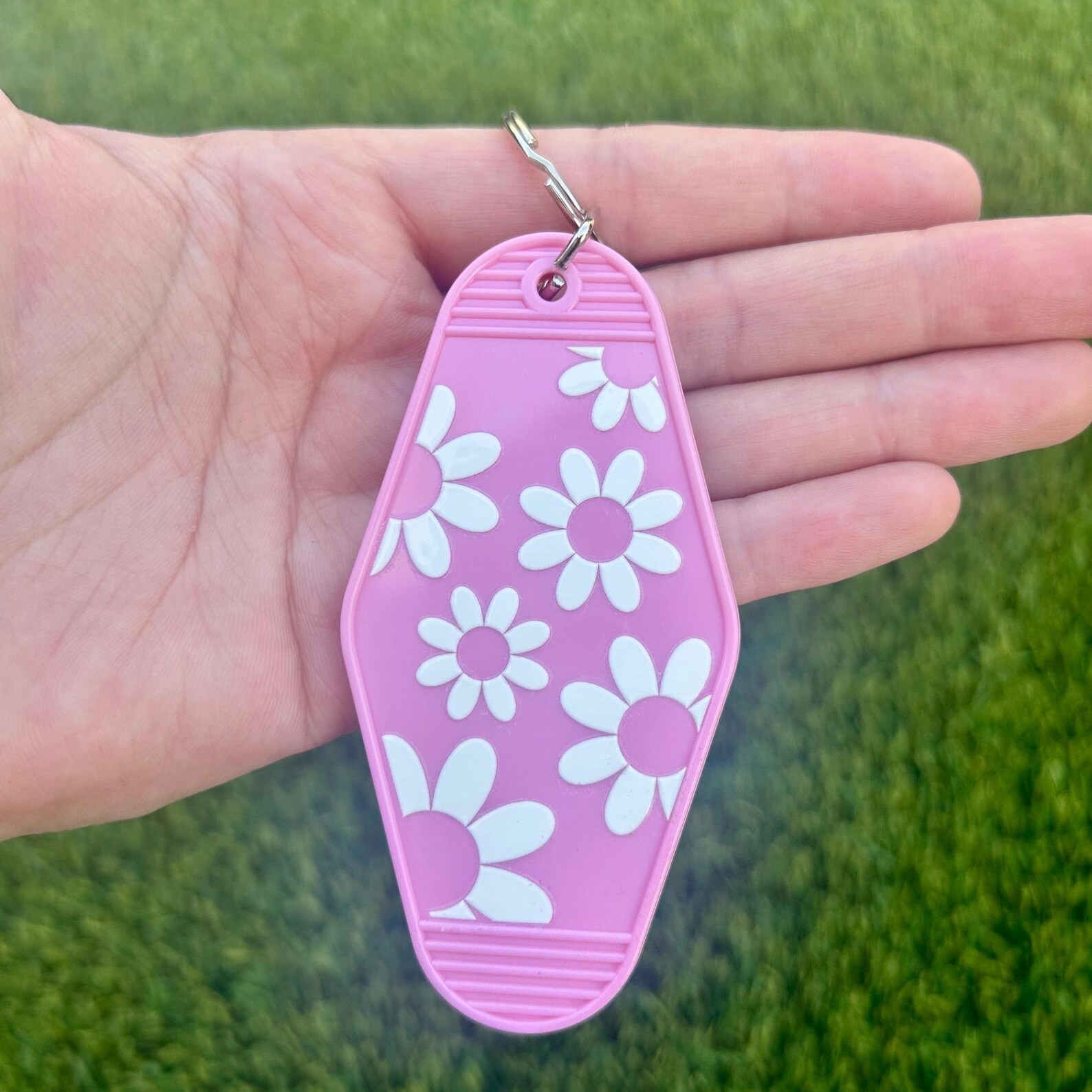 Aesthetic Motel Keychain, Y2K Cherry Bow Daisy Smile, Cute Coquette ...