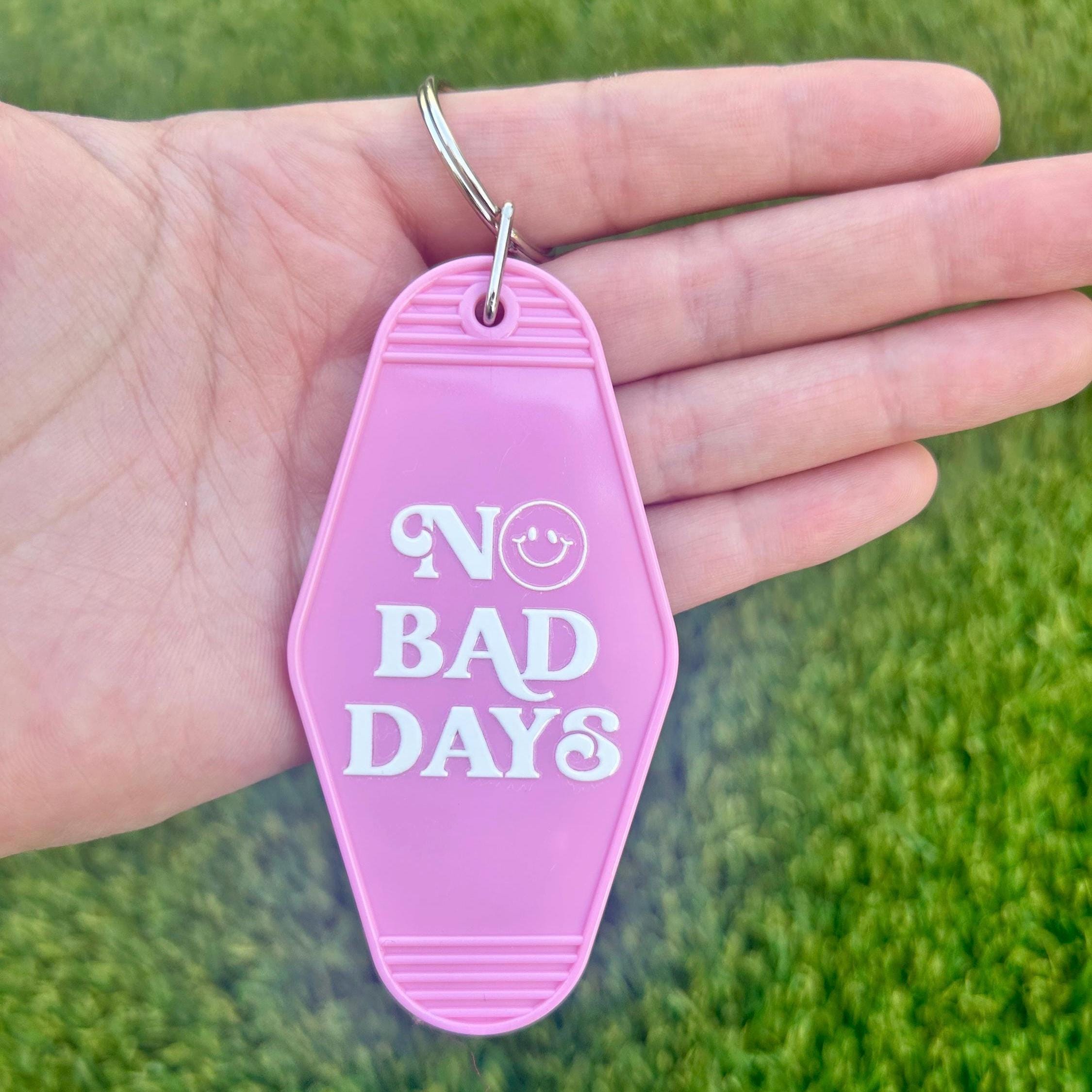 Aesthetic Motel Keychain, Y2K Cherry Bow Daisy Smile, Cute Coquette ...
