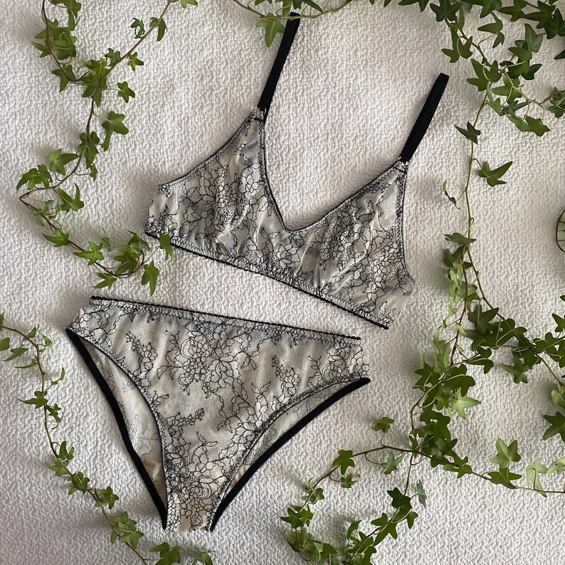 Handmade Floral Lace Bralette Set: Ivory Chantilly Lace - Etsy