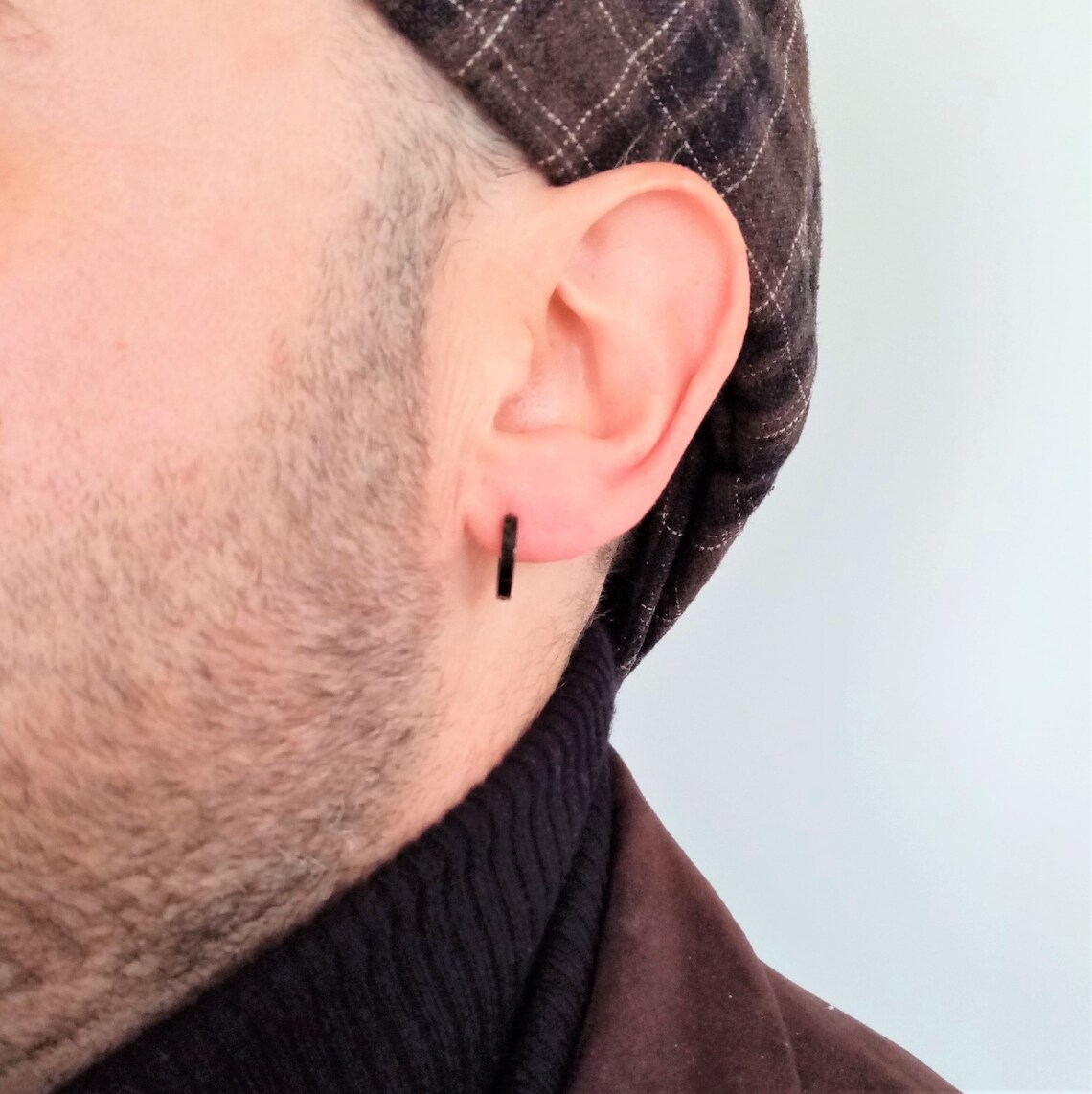 Black earring with 14 mm diameter and square profile / 14 mm | Etsy