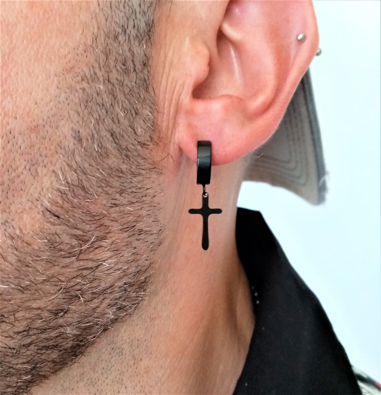 Pendiente de aro negro con cruz aros stelle negros con cruz | Etsy