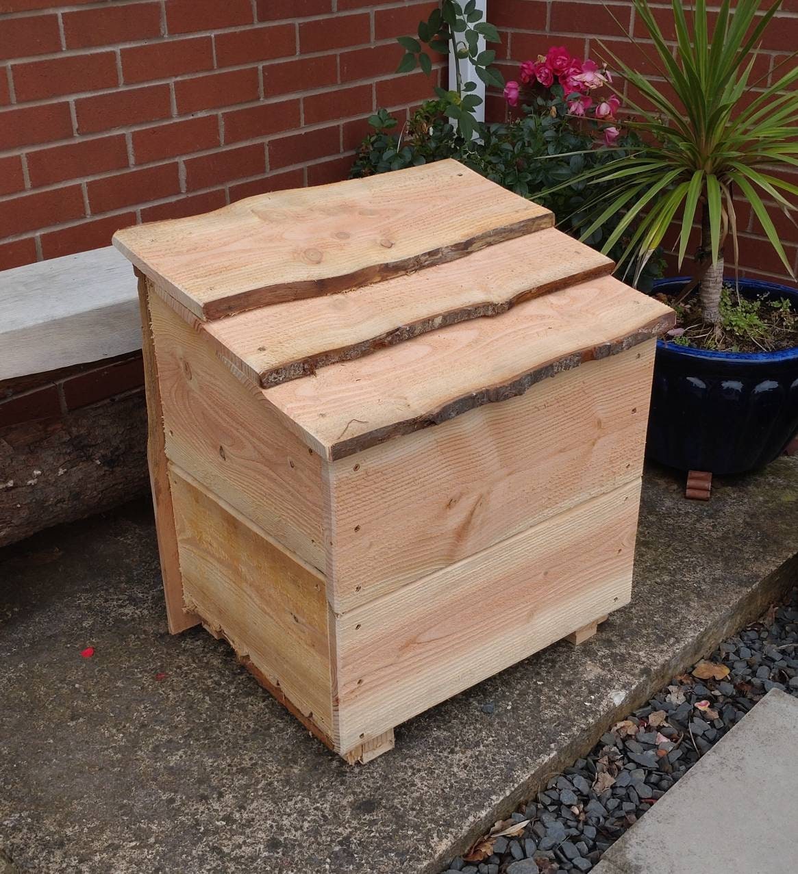 Natural Rustic Wooden Wood Tall Shoe Shed Shelter Boot Trainer Storage ...