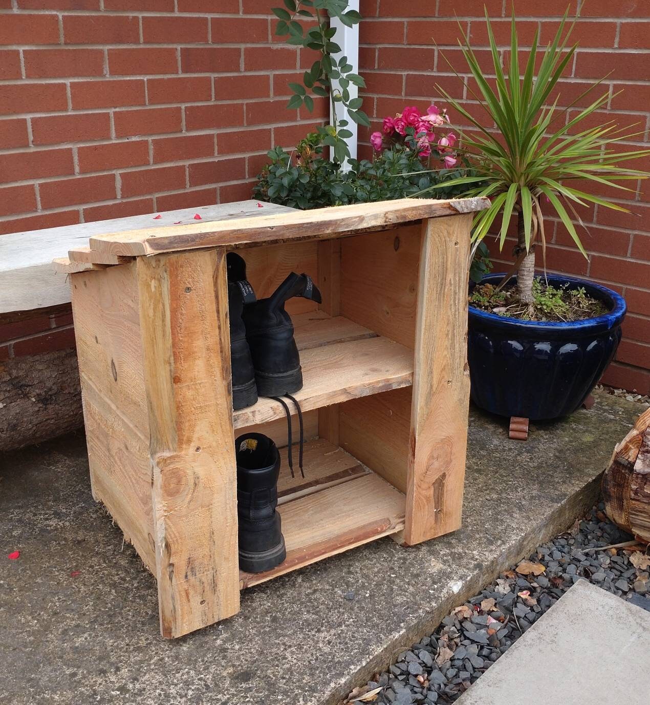 Natural Rustic Wooden Wood Tall Shoe Shed Shelter Boot Trainer Storage ...