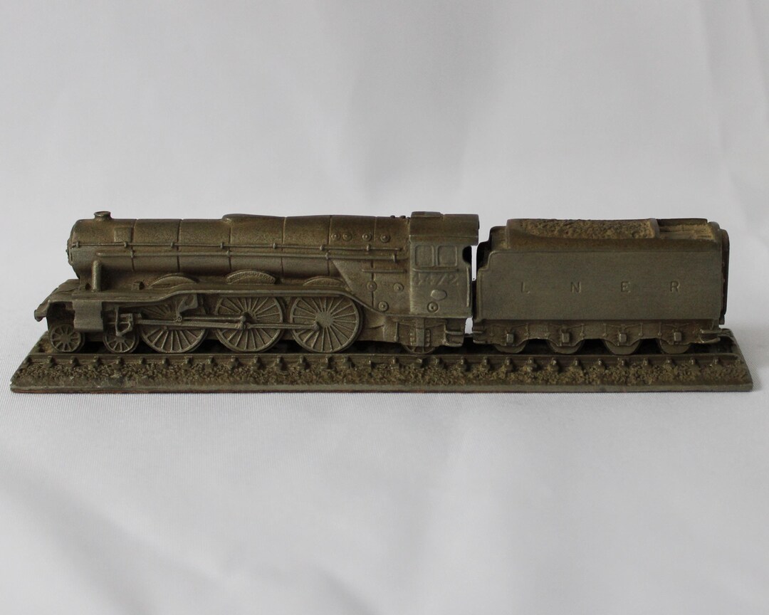The Flying Scotsman, Vintage Metal Model Train, Royal Hampshire ...