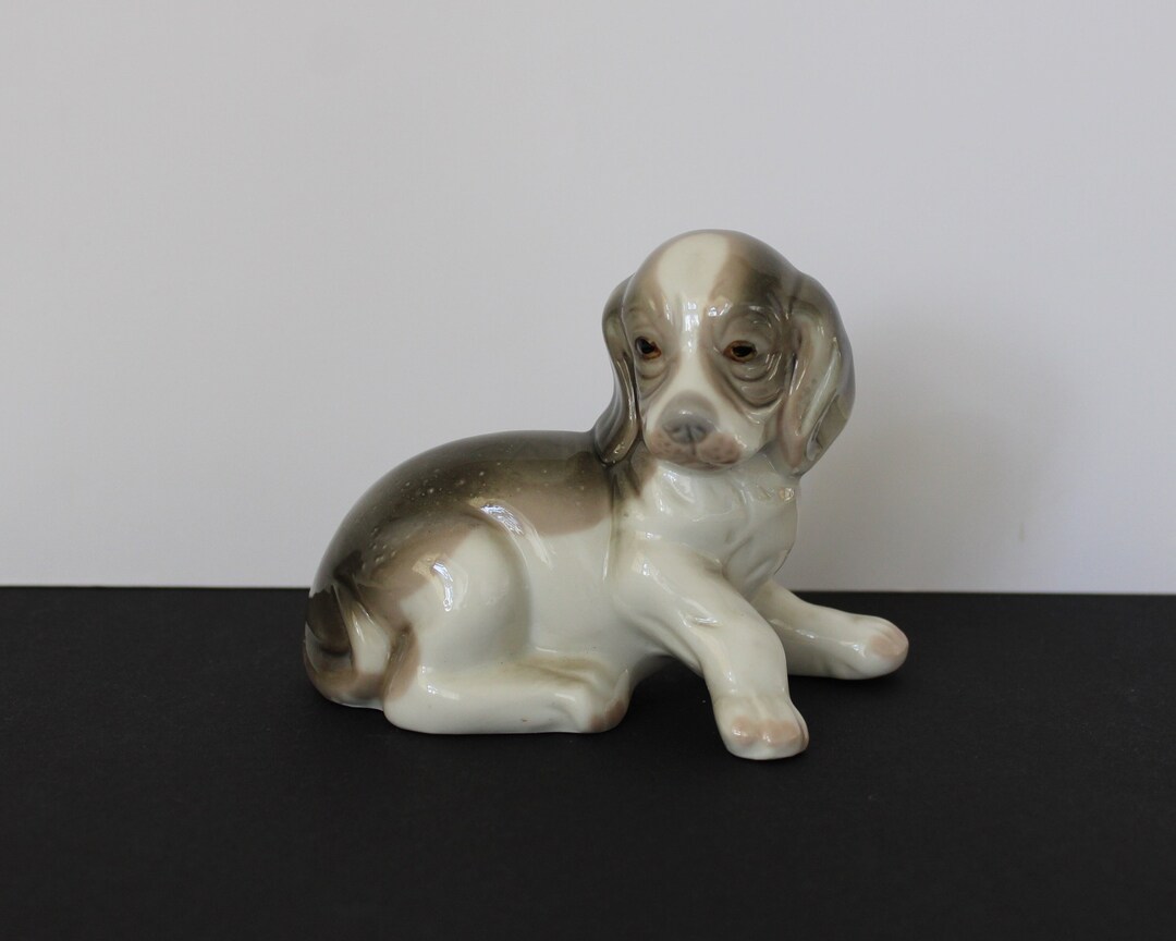 Lovely Ceramic Dog Sculpture, Beagle Dog Statue, Sad Looking Puppy ...