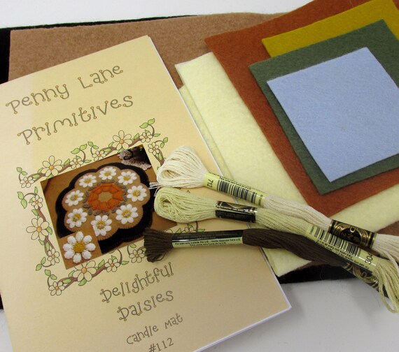 Pre-Washed Wool Felt Penny rug Kit Delightful Daisies | Etsy