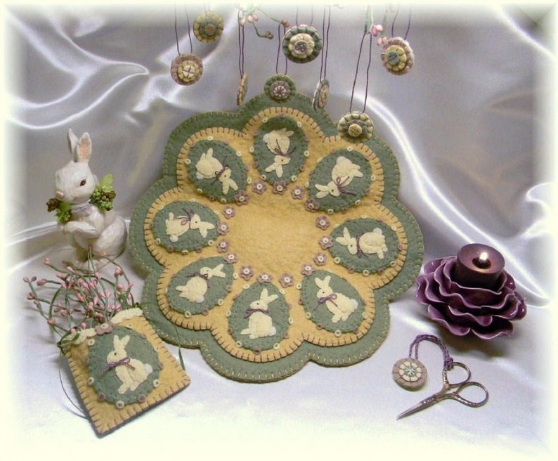Pre-washed Wool Felt Penny Rug Kit -vintage Bunnies- Penny Lane ...