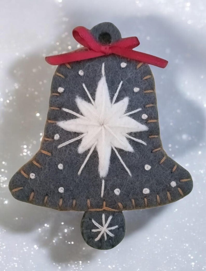 Pre-cut Wool Blend Felt Christmas Bells Ornament Kit - Mini Penny Rug ...