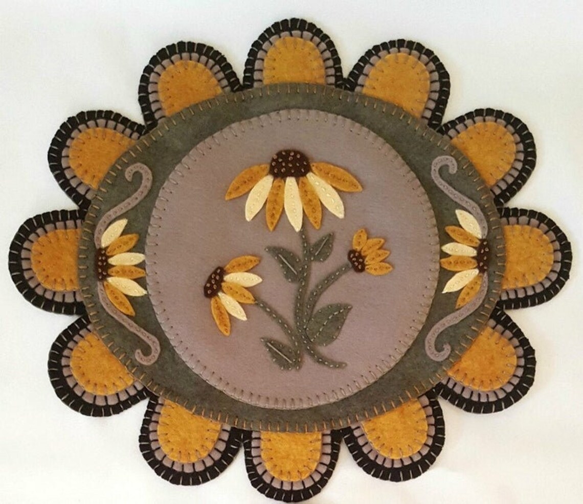 Pre-Washed Wool Felt Penny rug Kit Garden Gate Yellow | Etsy