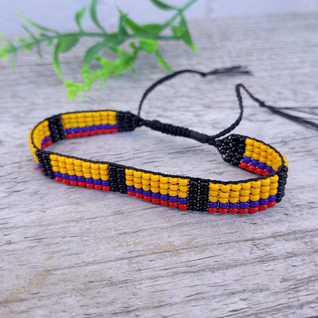 Beaded Bracelet With Colombia Flag - Patriotic Colombian Wristband ...