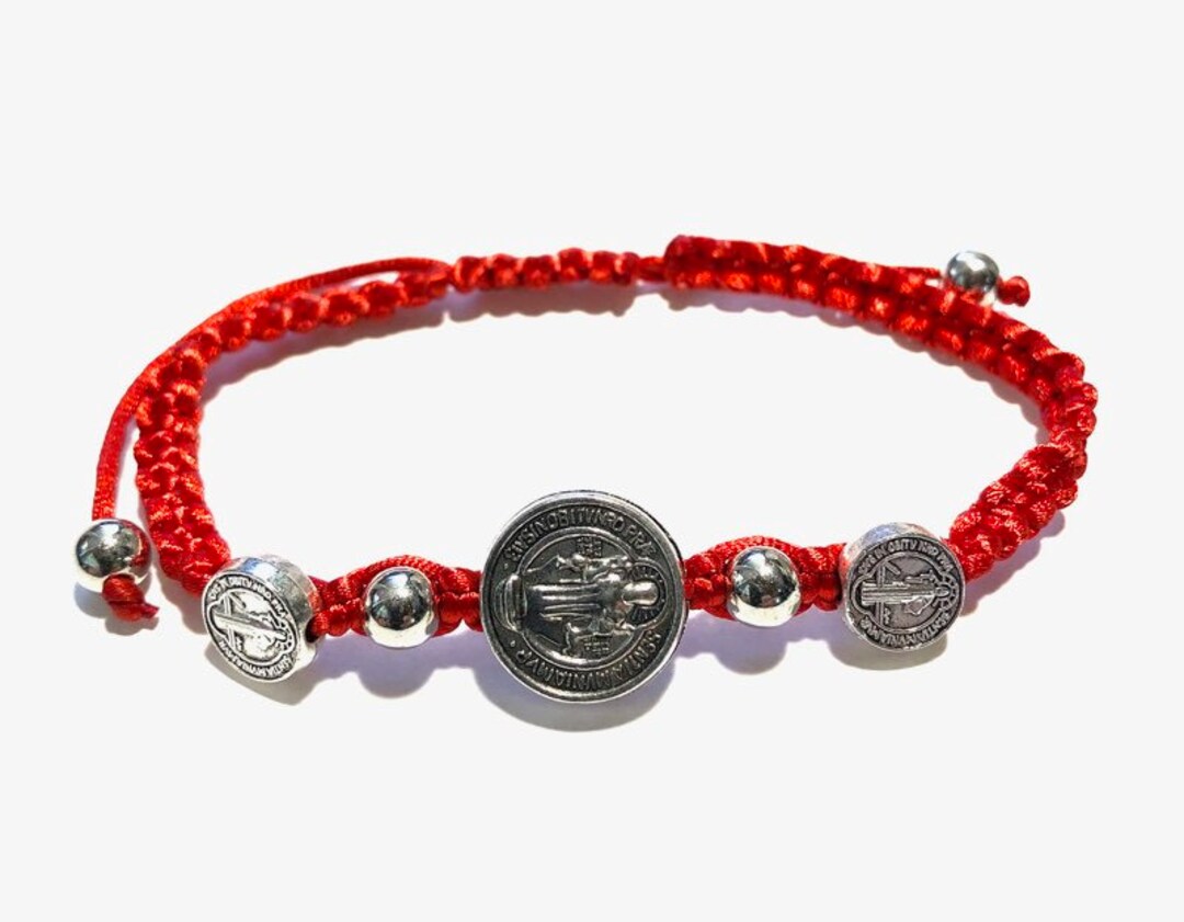 Medalla de San Benito Rojo Pulsera Ajustable Regalo Religioso - Etsy México