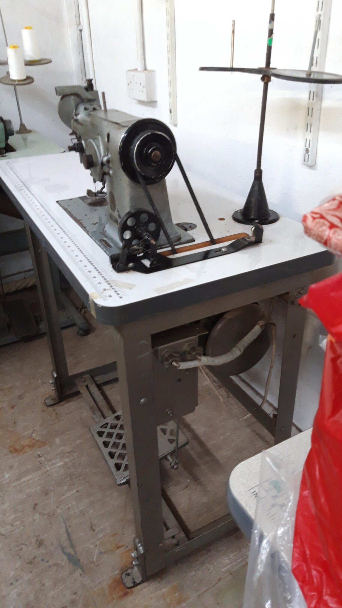 Singer ZIG ZAG Industrial Sewing Machine 143W2 - Etsy