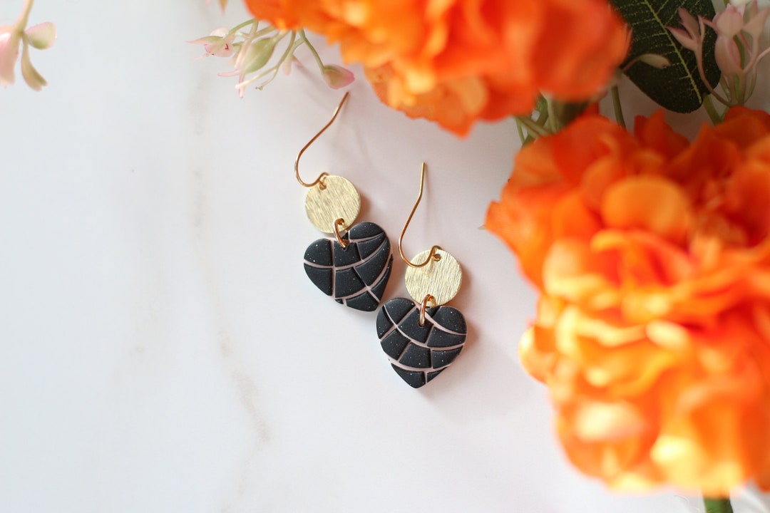Concha Heart Dangle Earrings: Latina Goth Jewelry - Etsy