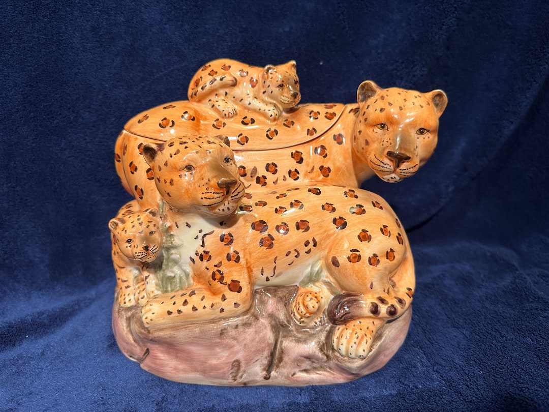 GORGEOUS and MAJESTIC LEOPARD Family Cookie Jar. Hand Painted Ceramic ...