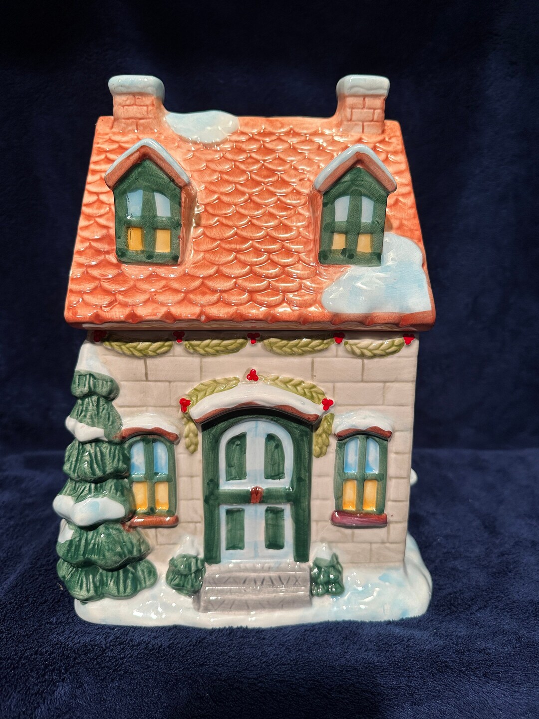 Pfaltzgraff Brand Winterberry Snow Covered Cottage W Snow Figural ...