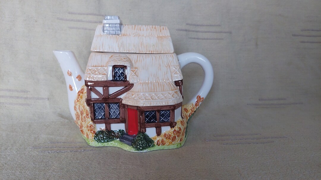 Thatched Roof Cottage Teapot - Hand Painted Ceramic - SO LOVELY! Look ...