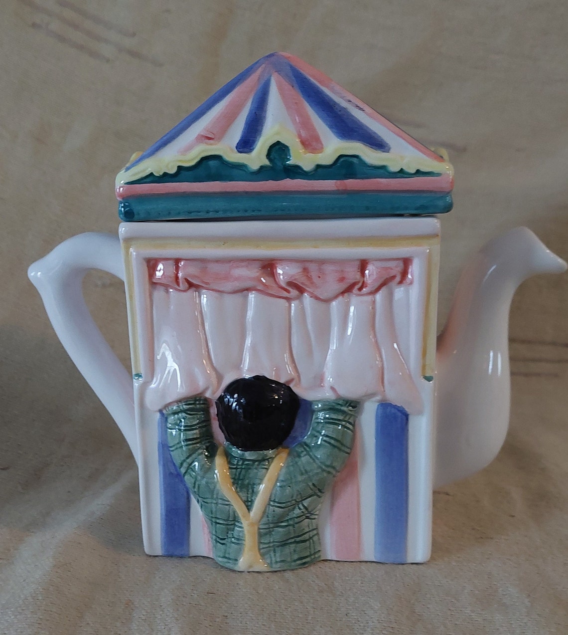 Made in England - Punch & Judy Puppet Theme Teapot - EXTRAORDINARY - so ...