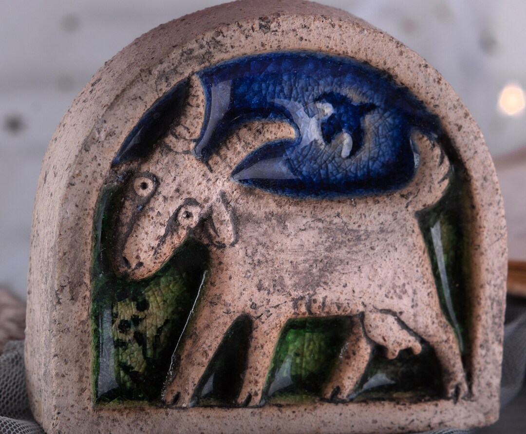 Bookshelf Ceramic Decor Handmade Ceramic Goat Relief Wall Figurine ...