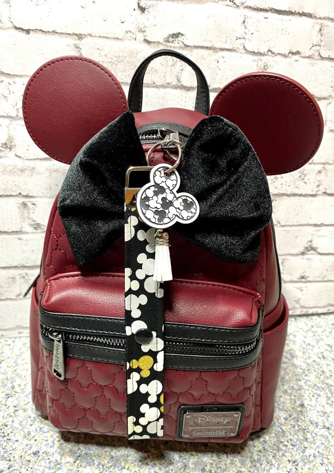 Gold Mickey Disney Ear Holder for Backpack W/ Charm Ear Saver Mickey ...