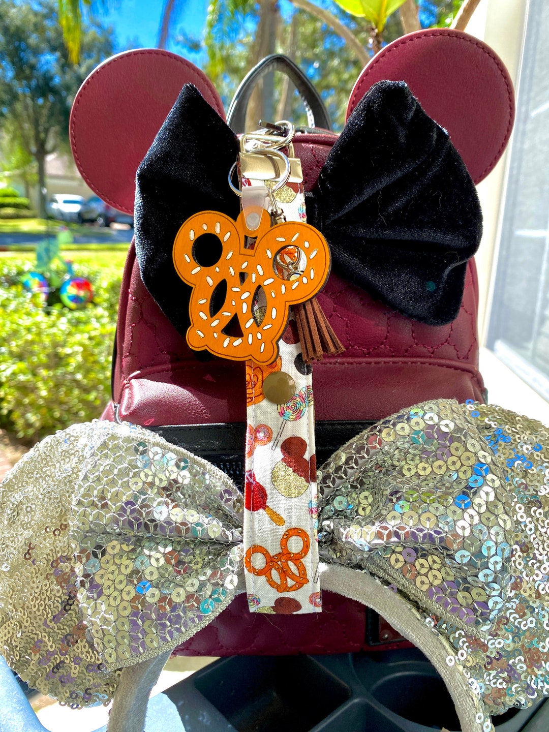 Disney Treats Pretzel Mickey Ears or Minnie Ears Holder for Backpack ...