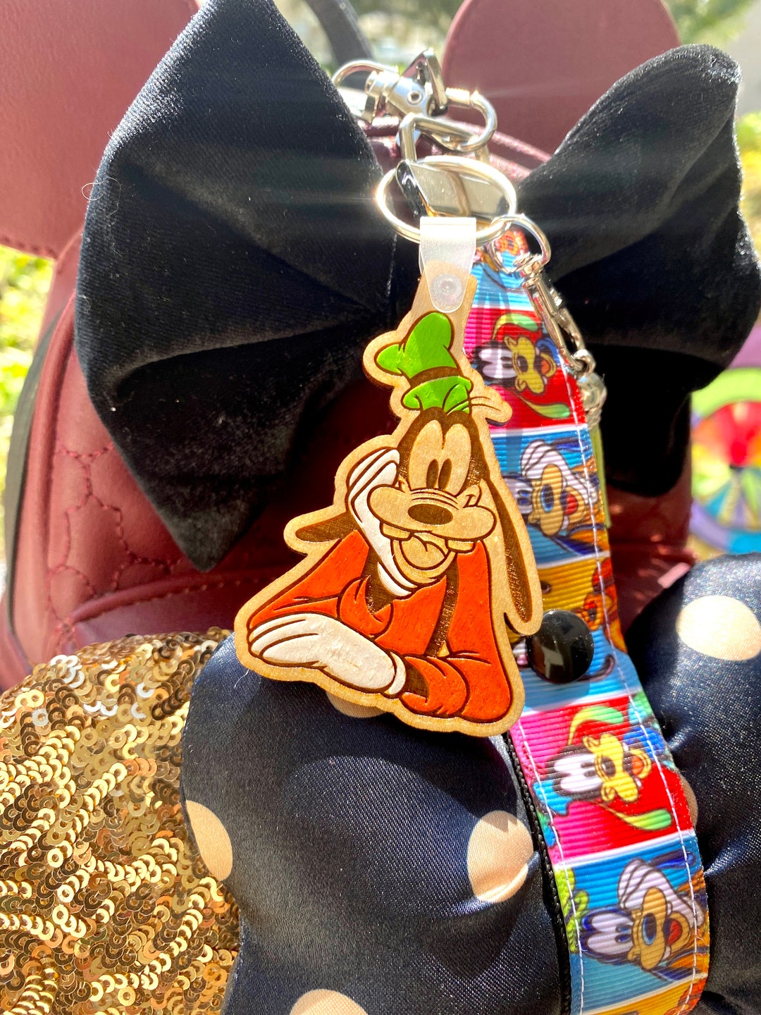 Goofy Ear Holder for Backpack W/ Custom Charm Disney Ear Saver Minnie ...