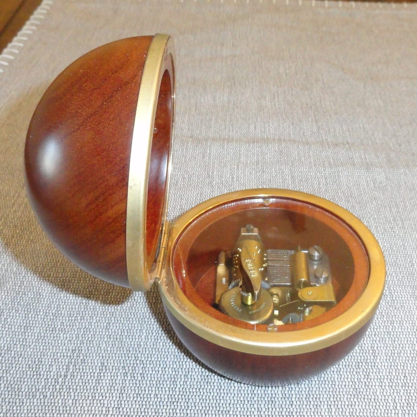 Reuge Spherical Wooden Music Box - Etsy