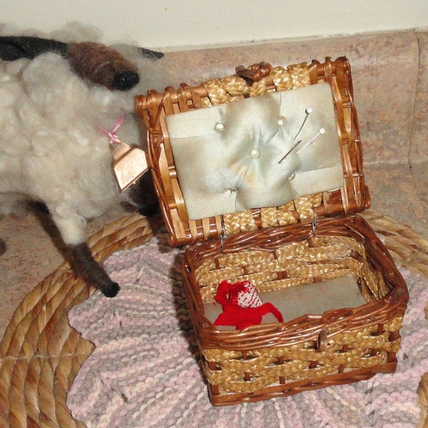 Antique Sewing Baskets - Etsy