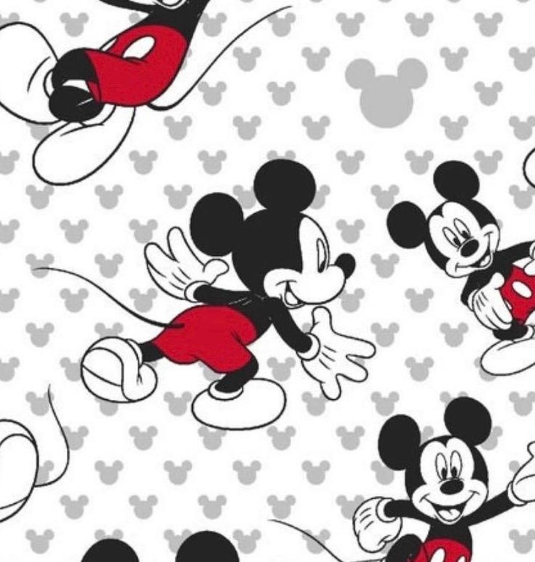 Mickey Mouse Cotton Totally Mickey Toss Fabric 1/2 Yard - Etsy