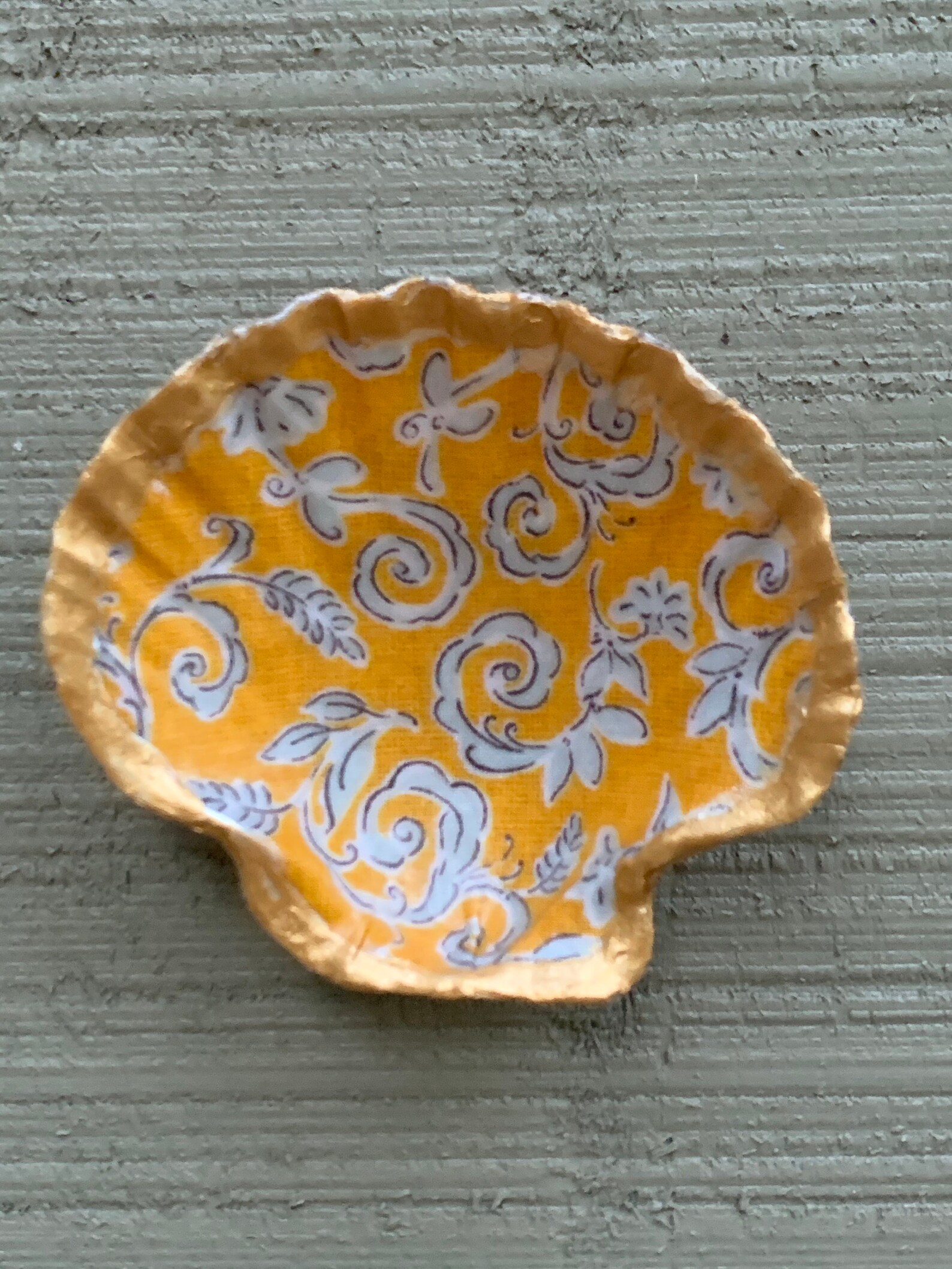 Authentic Clam Shell With Floral Design and Hand Painted Gold Rim. - Etsy