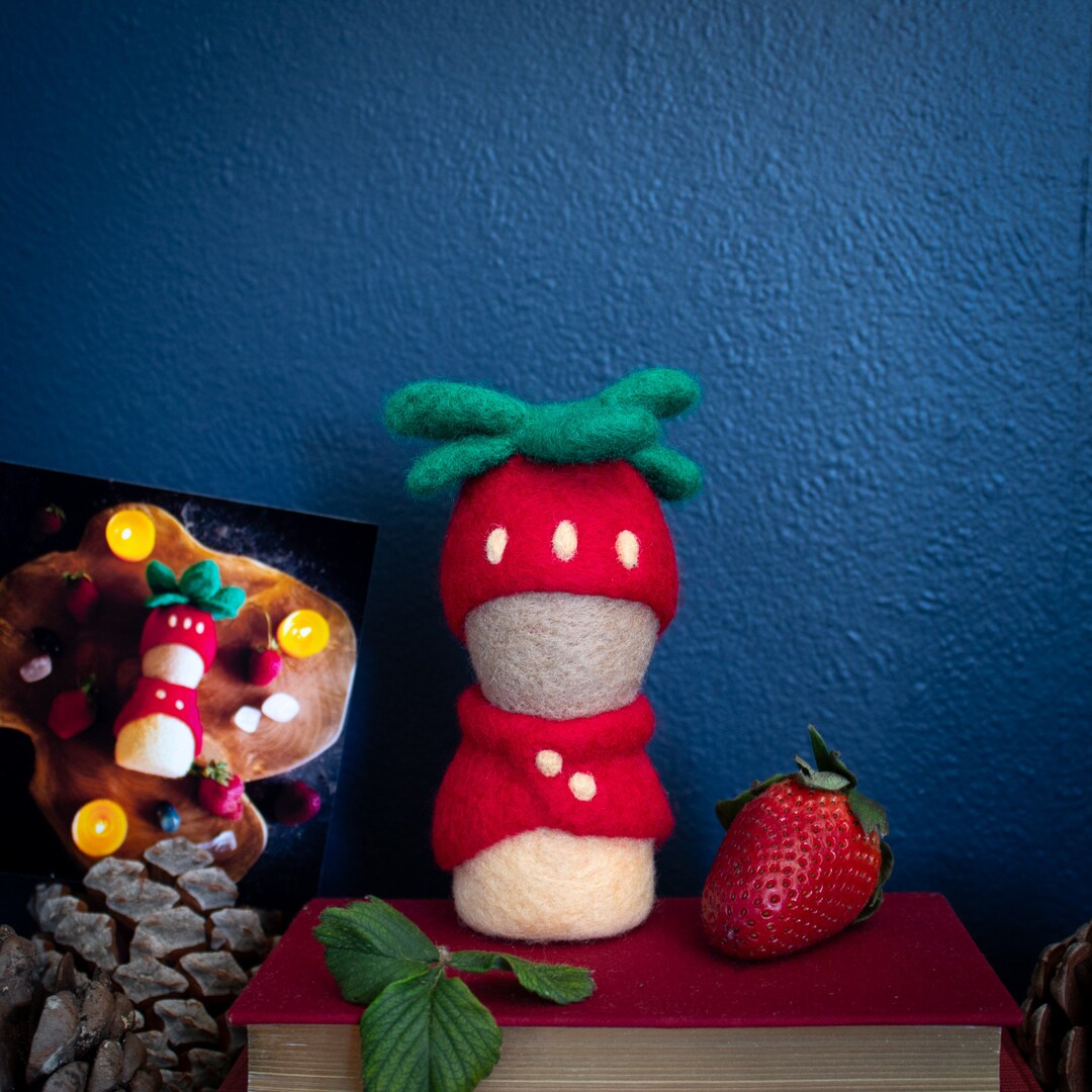 Barry the Berry Elf, Mini Figurine, Letters From Evelyn - Etsy