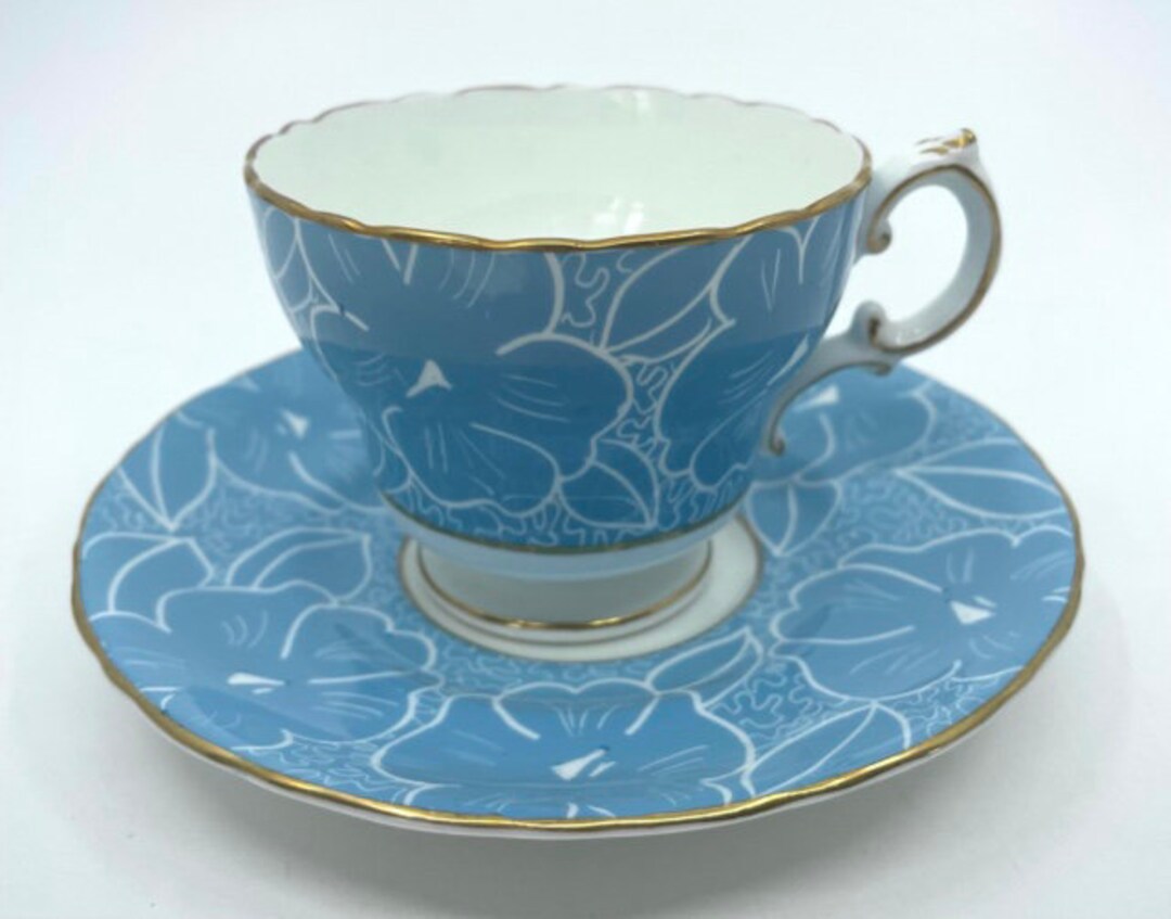 Cauldon Blue and White Flower Teacup and Saucer - Etsy