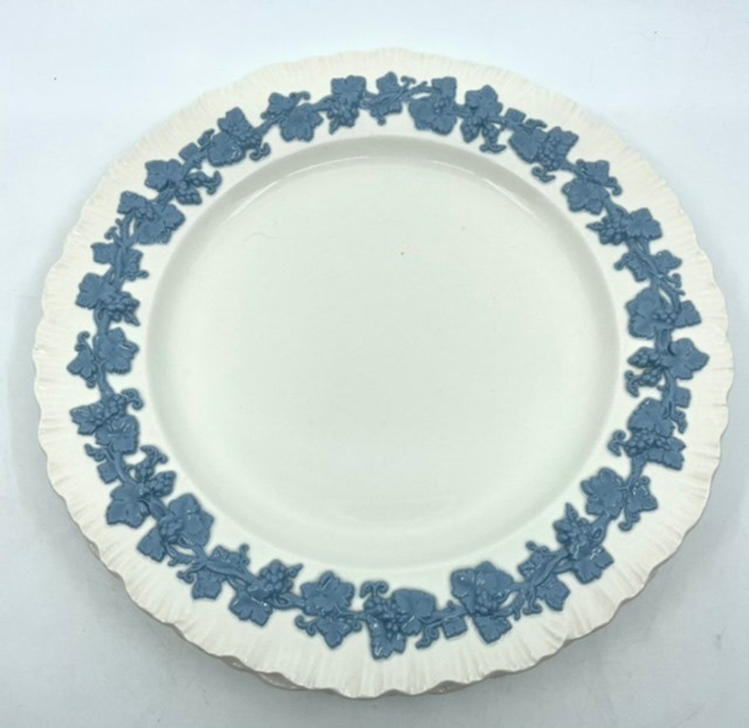 Wedgwood of Etruria and Barlaston Embossed Queens Ware Set of Three ...
