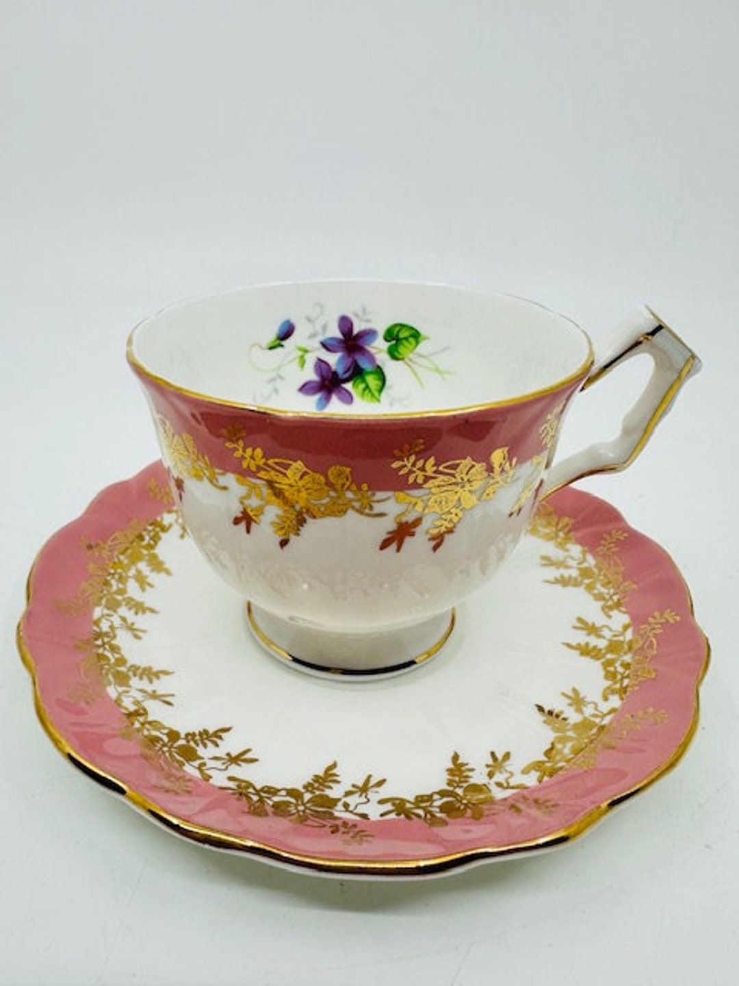 Aynsley Pink With Gold Scroll and Purple Violet Pattern Teacup and ...