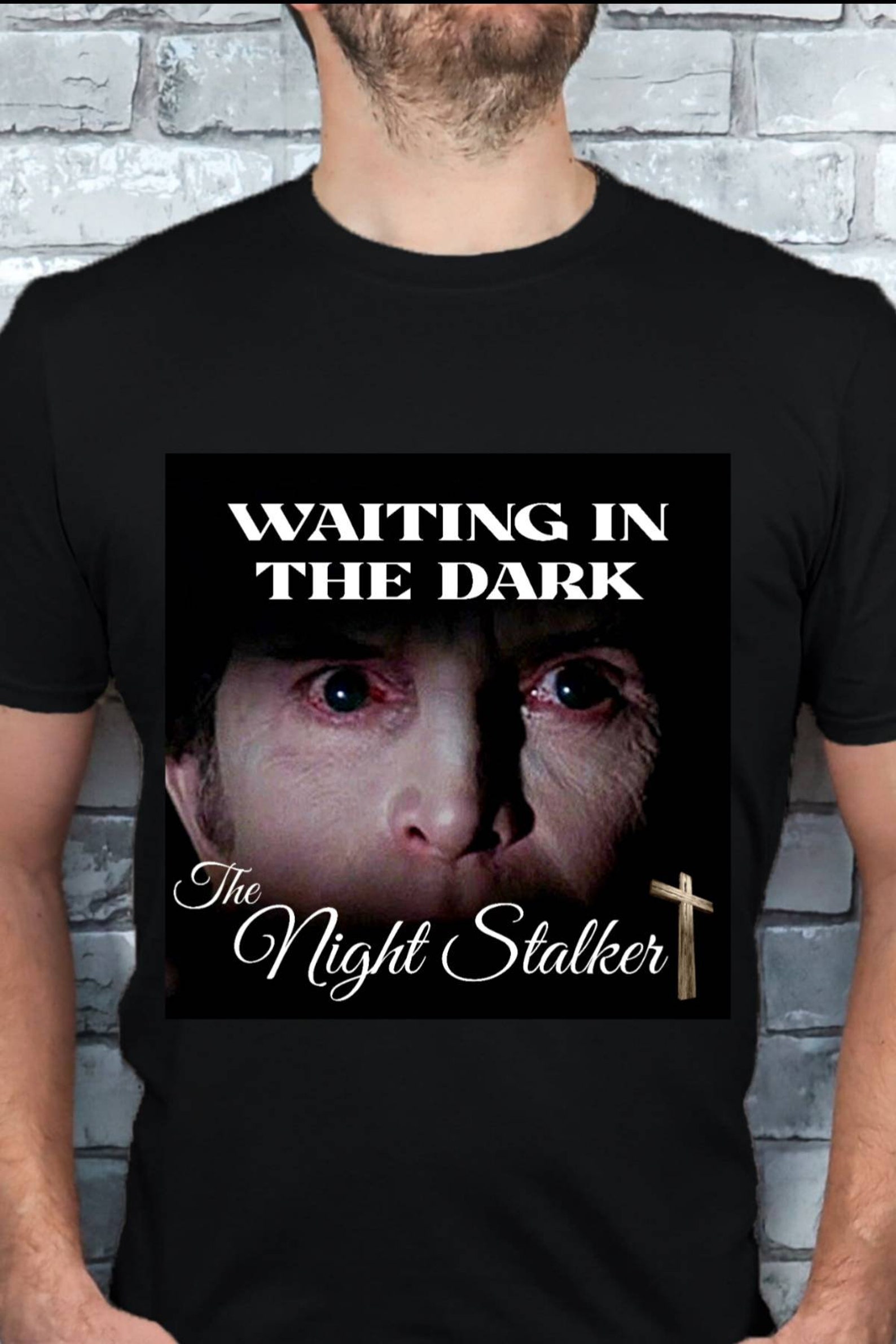 Carl Kolchak the Night Stalker Vampire Shirt, Waiting in the Dark T ...