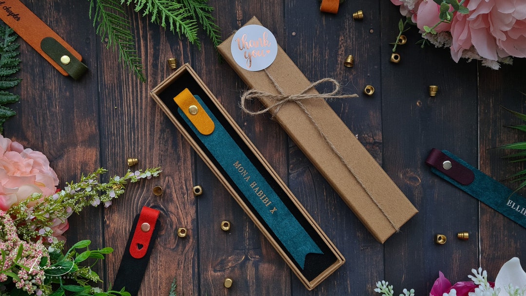 Personalised Leather Bookmark, Gift for Mum Dad, Personalised Mother's ...
