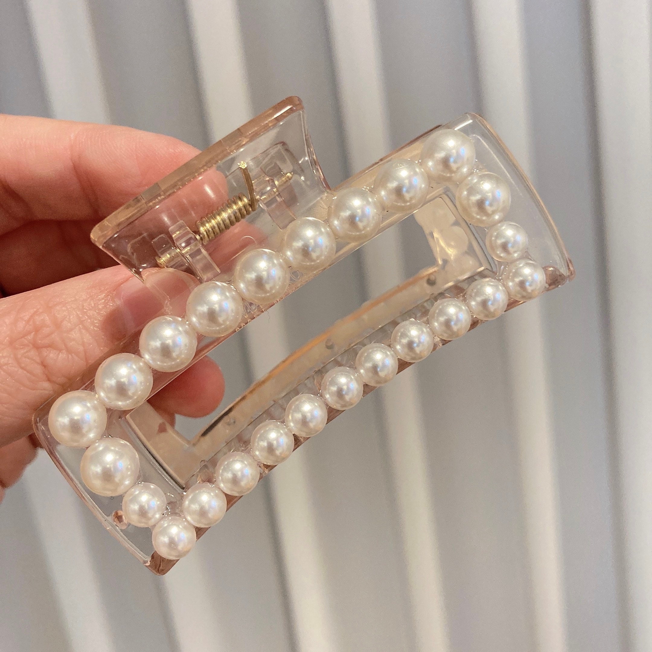 Pearl decorated large hair claw clip for updo hair Quality - Etsy Nederland