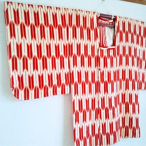 Japanese Vintage Kimono Haori Jacket, Coat, Michiyuki, Red and White ...