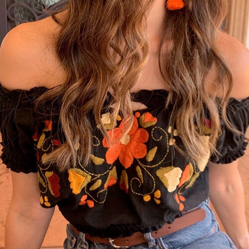 Floral Embroidered Mexican Blouse. Traditional Mexican Top. | Etsy